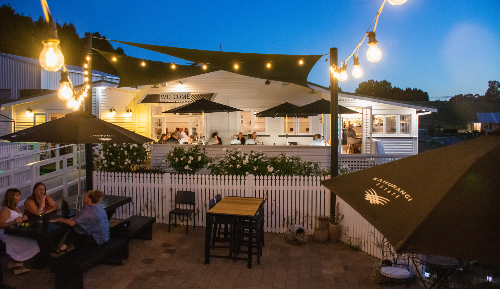 White House Te Puna - Restaurant - Corporate Dinners and Lunches ...